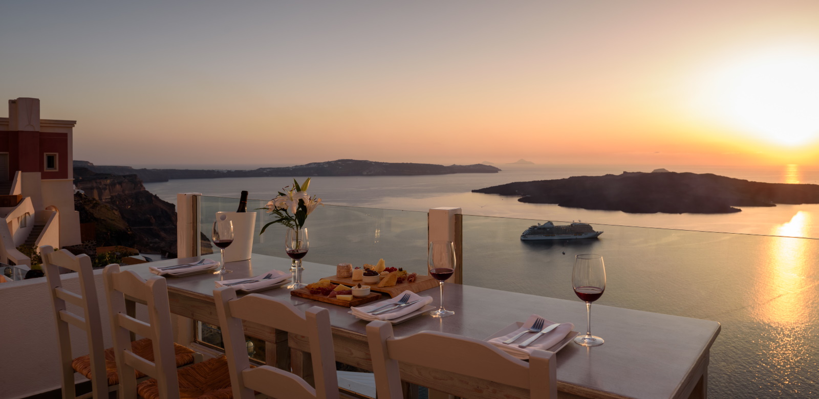 Santorini's Hike From Fira To Oia: Everything You Need To Know ...